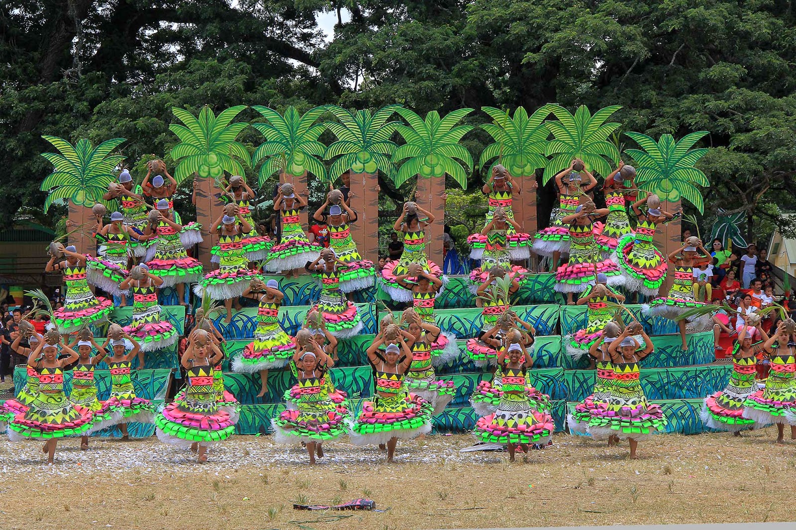 Sarangani Today: Lubi-lubi street dance champ