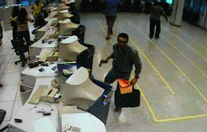 Presos Suspeitos De Integrar Quadrilha De Assalto A Bancos Em Curitiba