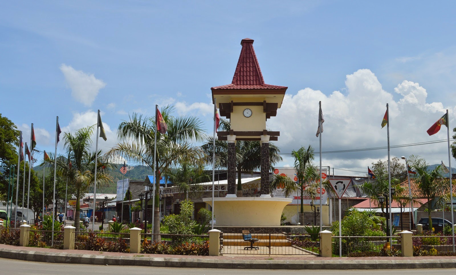 FURGONETA AZUL: DILI, LA CAPITAL DE TIMOR LESTE.