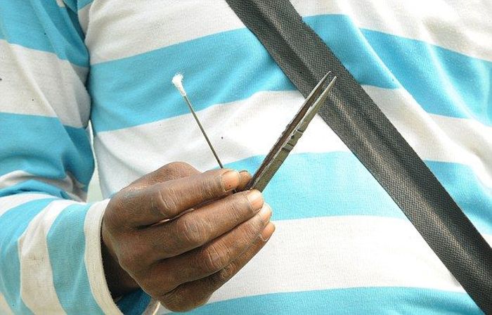 Conteng2Kreatif: Pengorek Telinga Profesional ( 12 Gambar )