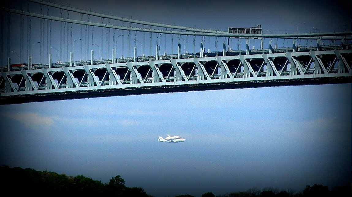Boardwalking: Shuttle flyover New York City