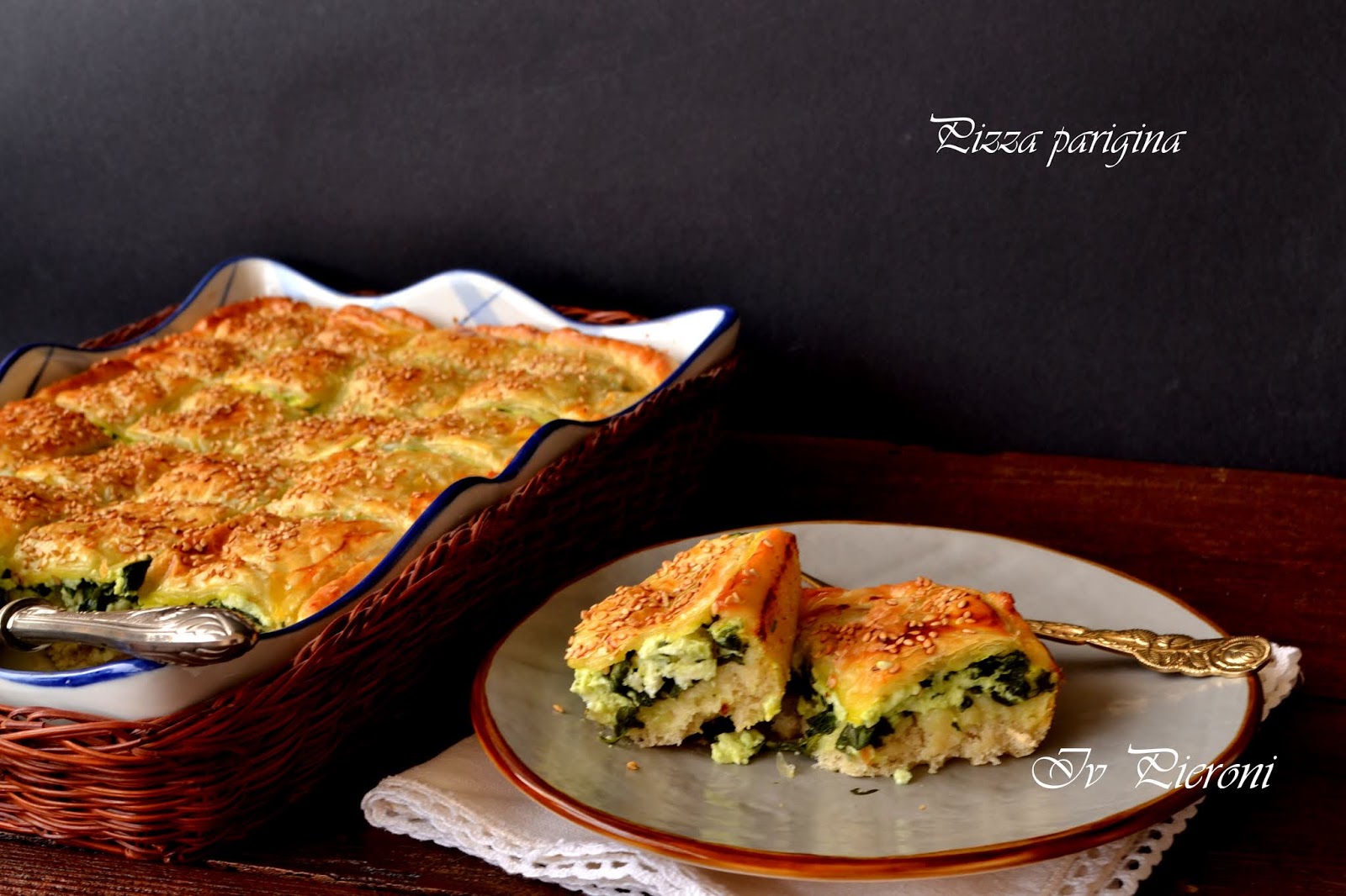 С нож и вилица в ръка: Пица париджина със спанак и рикота - Pizza ...