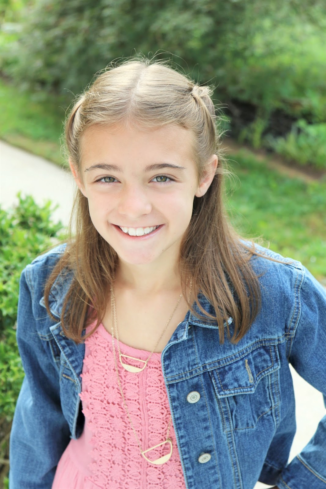 Keeping Up With The Joneses: First Day of School ~ 2017!