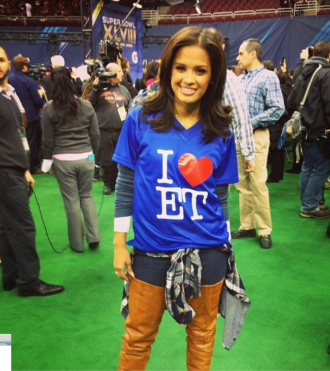 THE APPRECIATION OF BOOTED NEWS WOMEN BLOG : Entertainment Tonight's ...