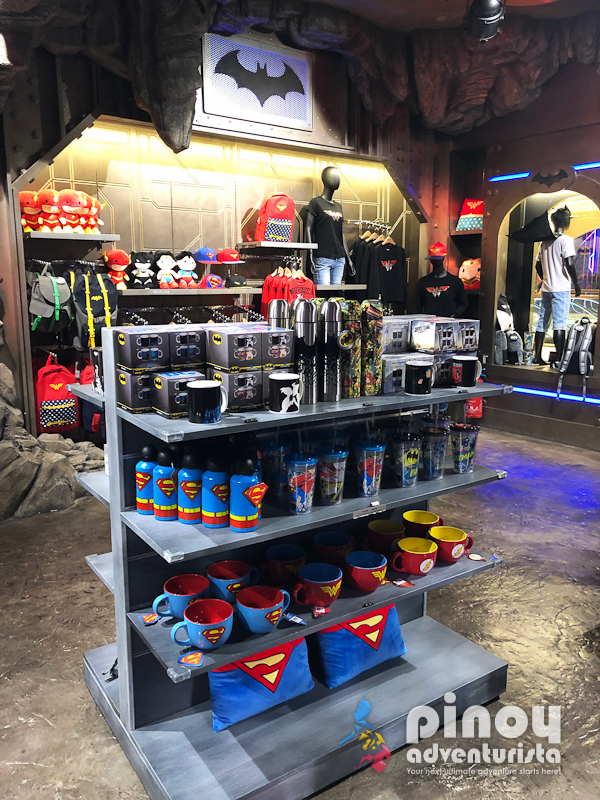 THINGS TO DO IN MACAU: Experience Batman Dark Flight 4D Ride at Studio ...