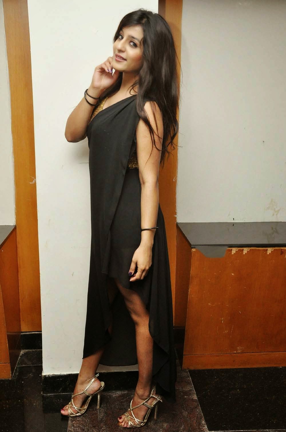 Tamil VJ Seejal Spicy Thigh Show at Las Vegas Poster Launch in ...