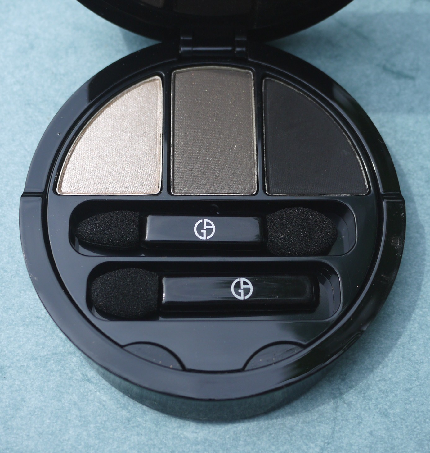 Best Things in Beauty: Giorgio Armani Beauty Yeux Teint Face & Eye ...