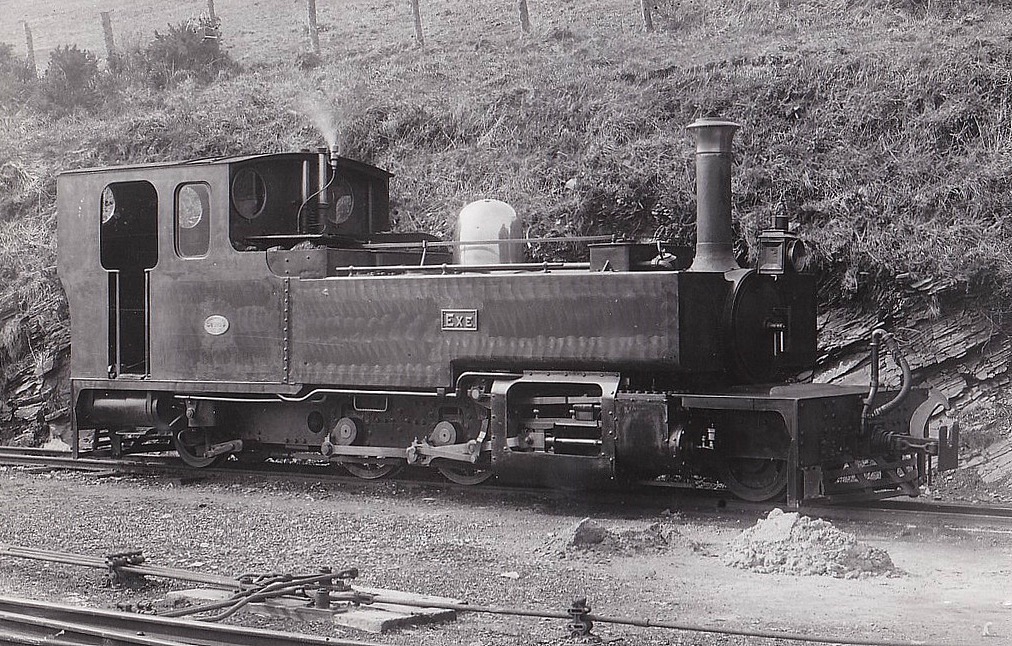 Lynton Station : Rocks