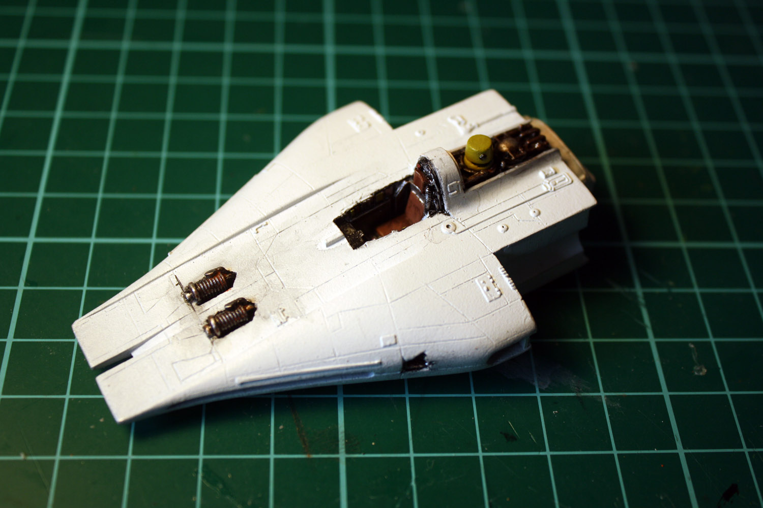 1/72 scale A-wing modified for droid | RPF Costume and Prop Maker Community