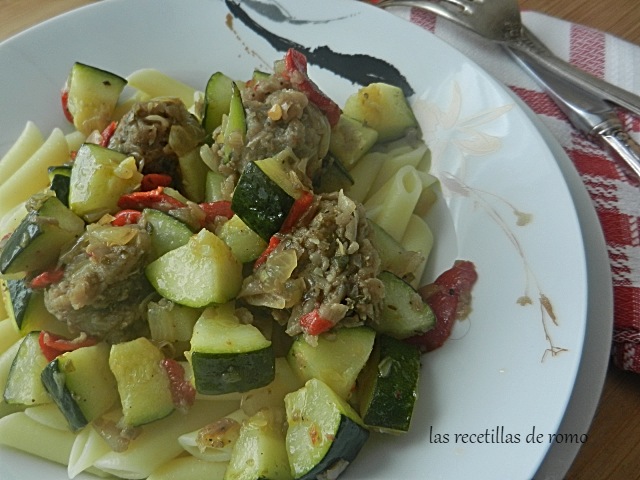 PASTA CON BLANQUILLOS Y CALABACIN | las recetillas de romo