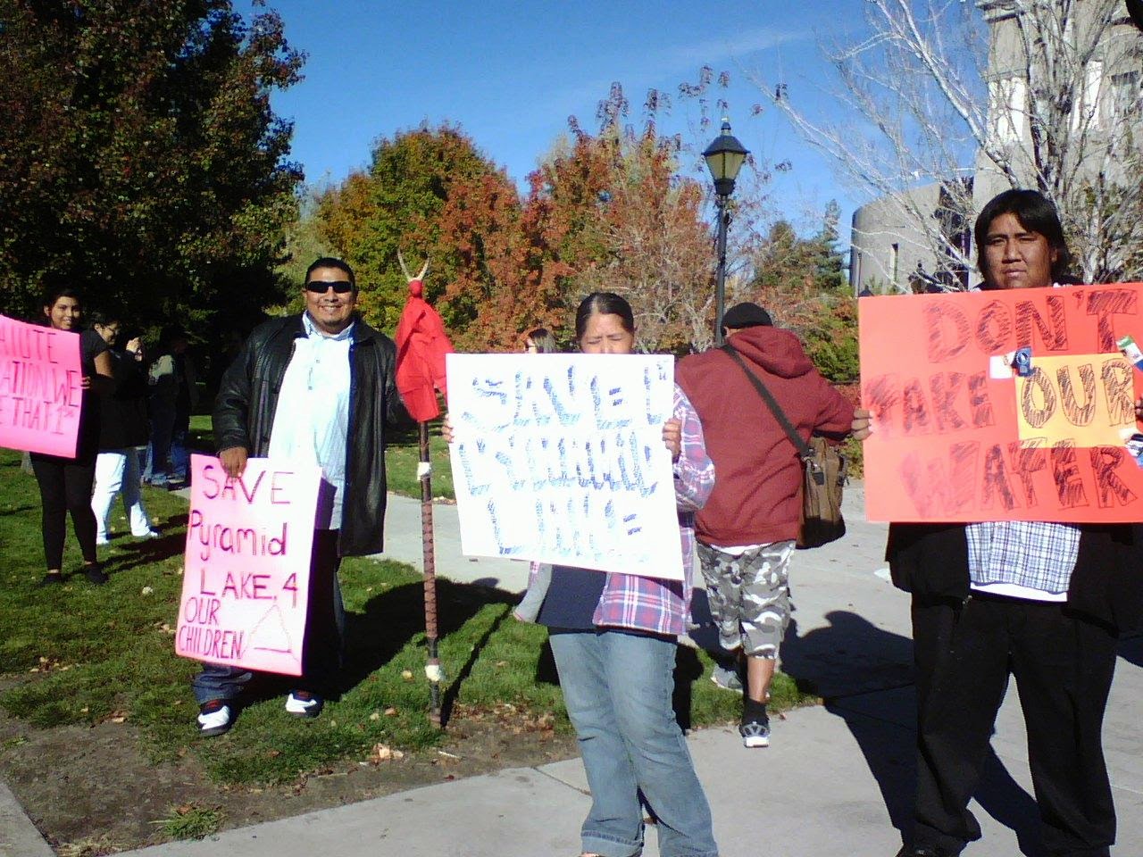 CENSORED NEWS: Bad Bear's Photos: Protest to Save Pyramid Lake
