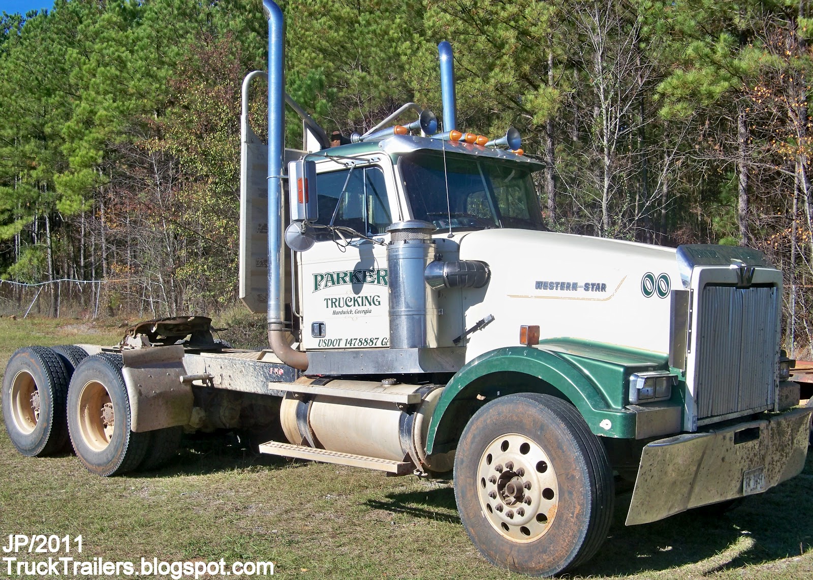 TRUCK TRAILER Transport Express Freight Logistic Diesel Mack Peterbilt ...