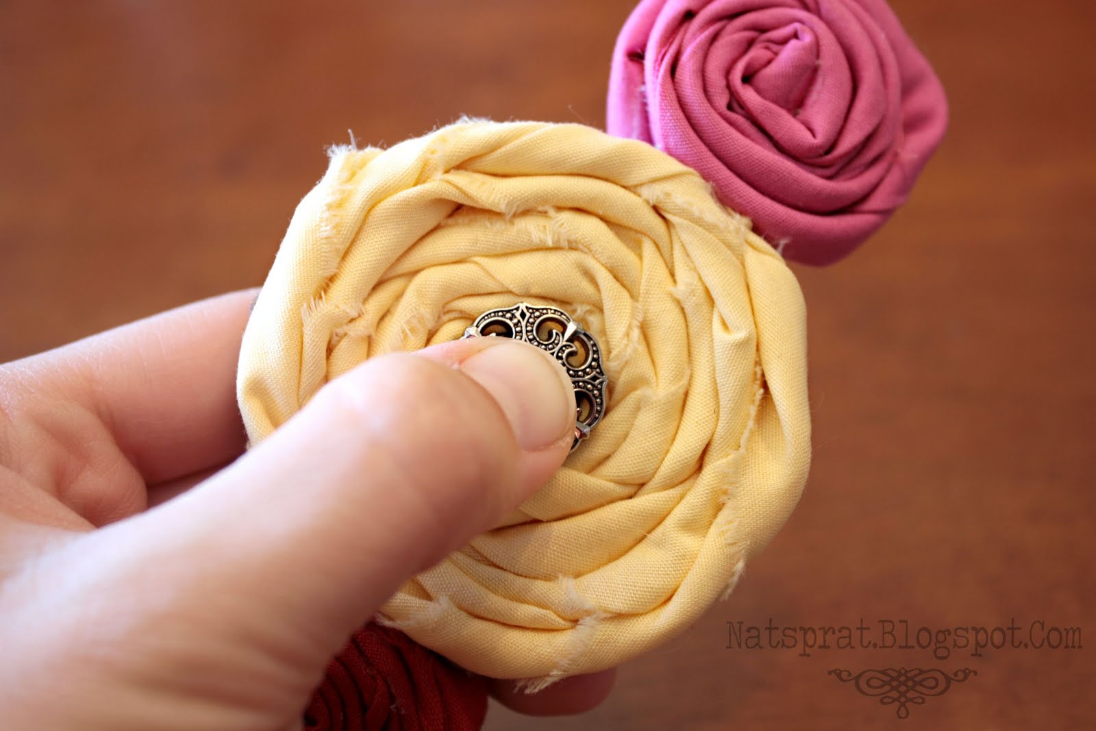 NatSprat: Rolled Fabric Rosette Headband Tutorial!!!