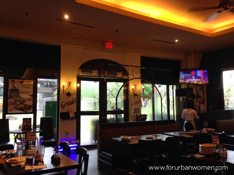 Late Lunch at Italiannis BGC and the Launched of its TAKE-AWAY Platter ...