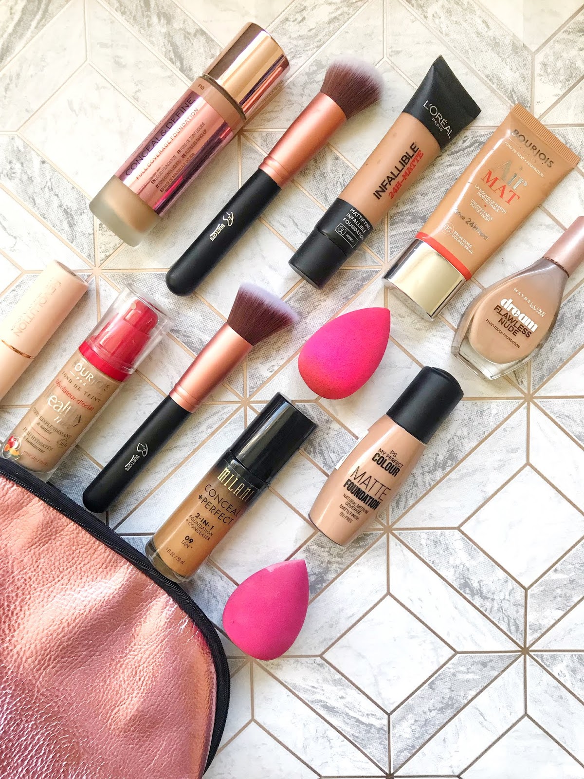 My Foundation Collection! [ Beauty Obsessed ]