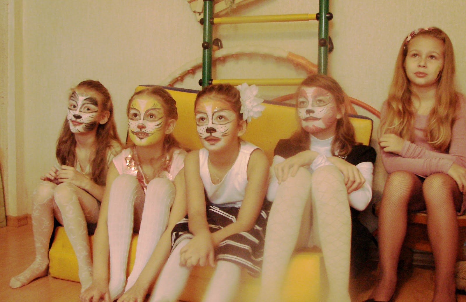 Муравейник с рецептами: "Праздник кошек"-Анютке 8 лет.