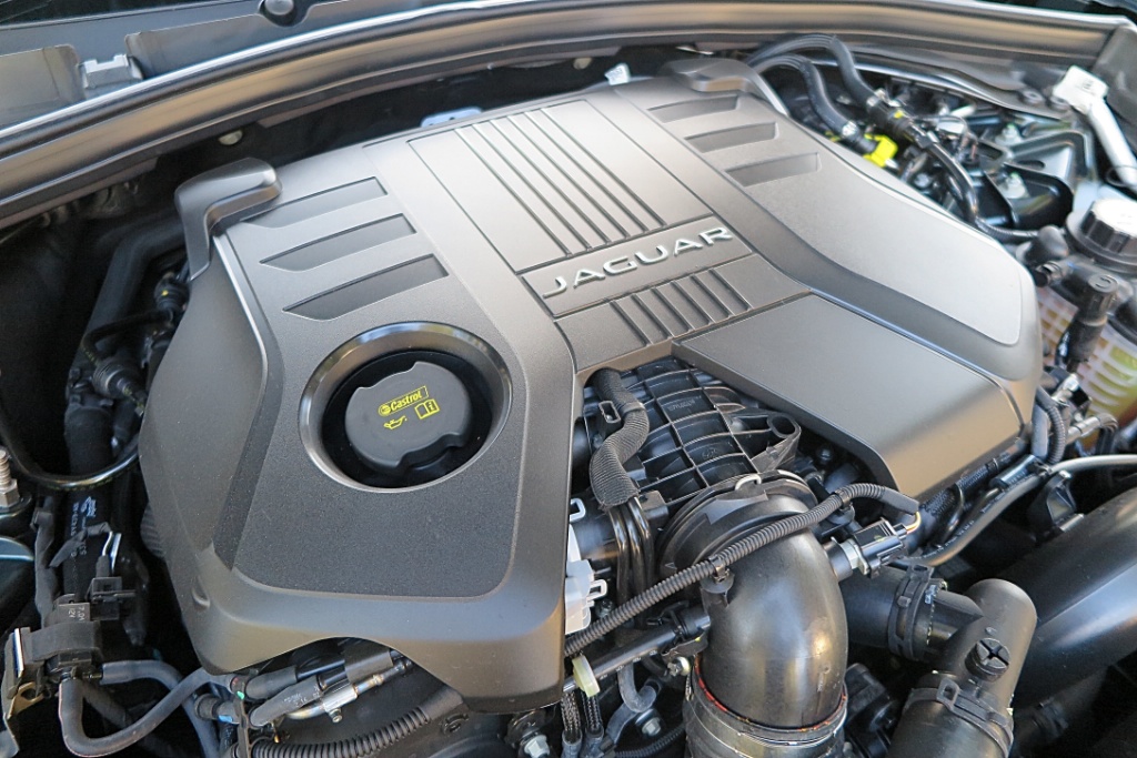 drivingandlife: JAGUAR F-PACE - DRIVEN TO DELIGHT