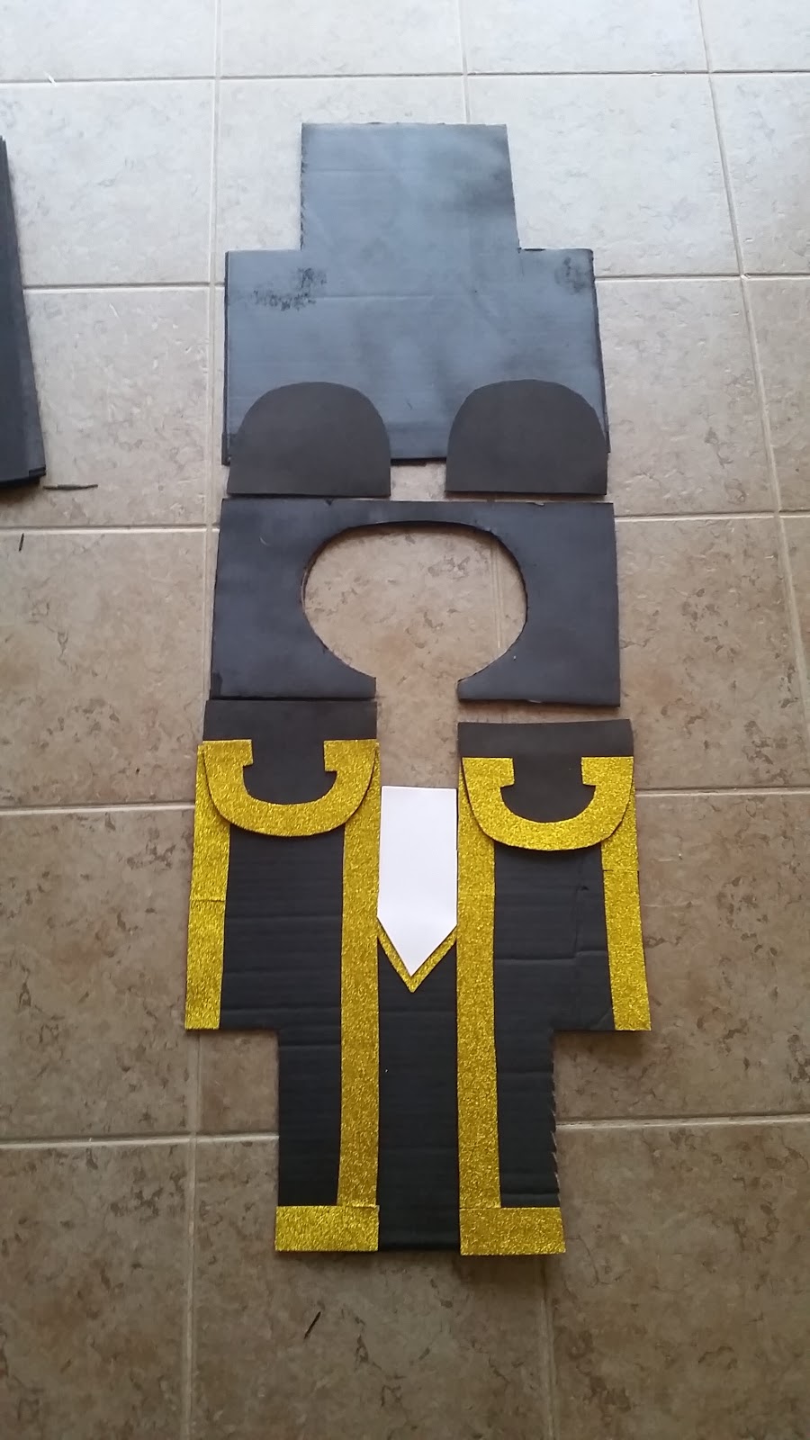 Geeky Mom Extraordinaire : Manolo Sanchez Costume from The Book of Life