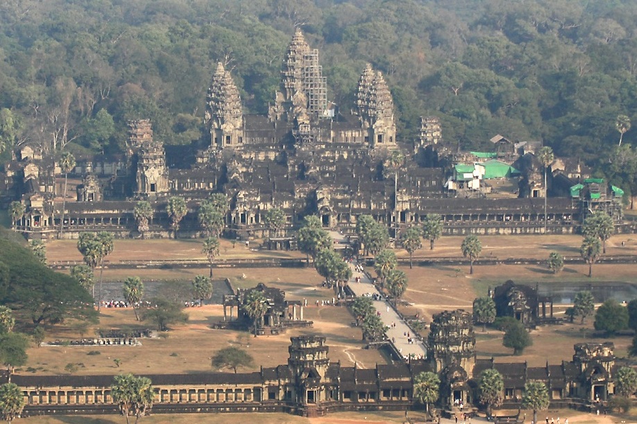 Menikmati Keindahan Kuil Angkor Wat Kamboja | Menikmati Keindahan ...