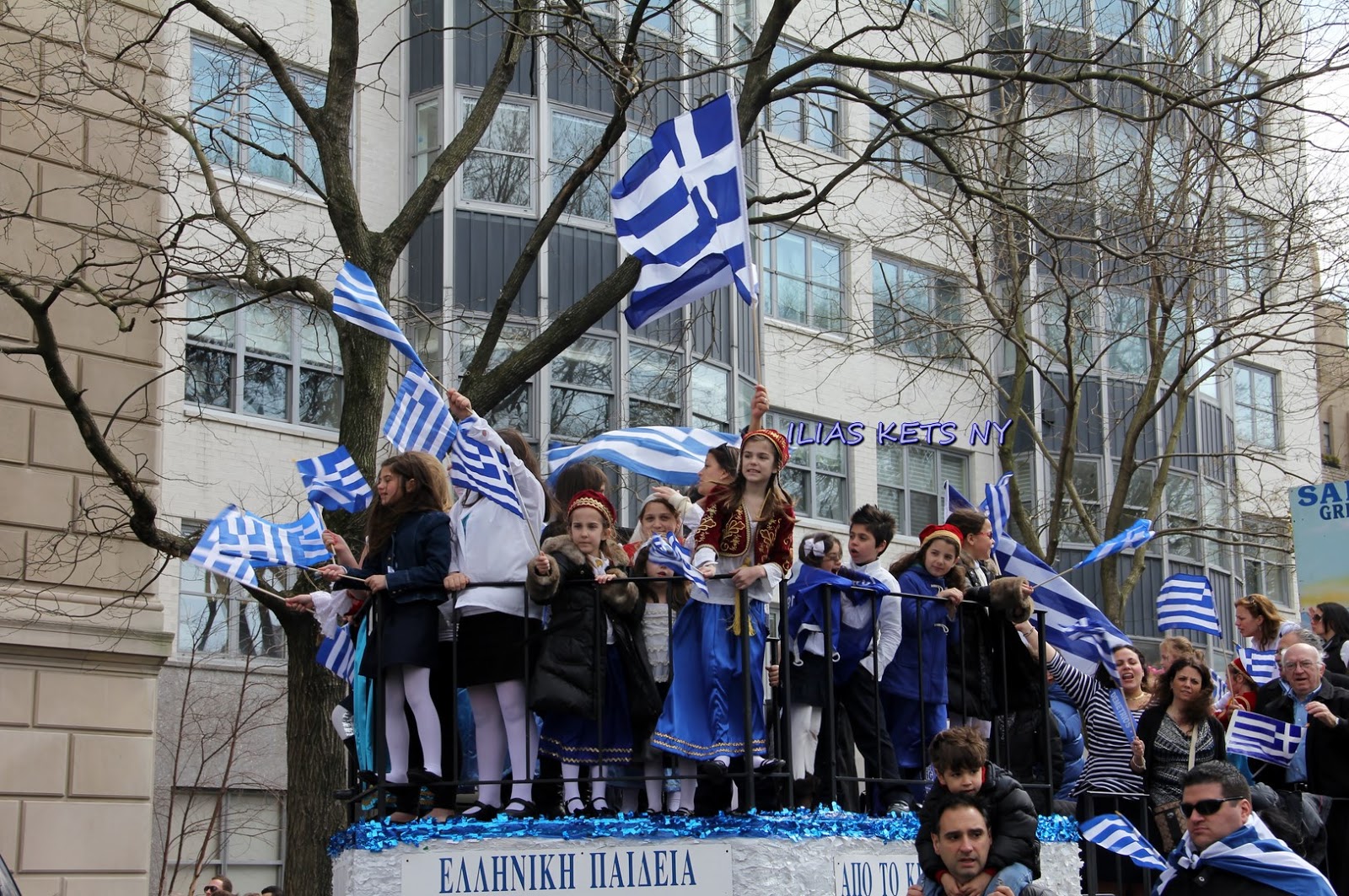 Η ΜΕΓΑΛΕΙΩΔΗΣ ΠΑΡΕΛΑΣΗ ΤΩΝ ΕΛΛΗΝΩΝ ΣΤΗ ΝΕΑ ΥΟΡΚΗ 2013. ΑΠΙΘΑΝΟ ...