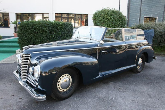 La bella macchina: Mussolini's car auction