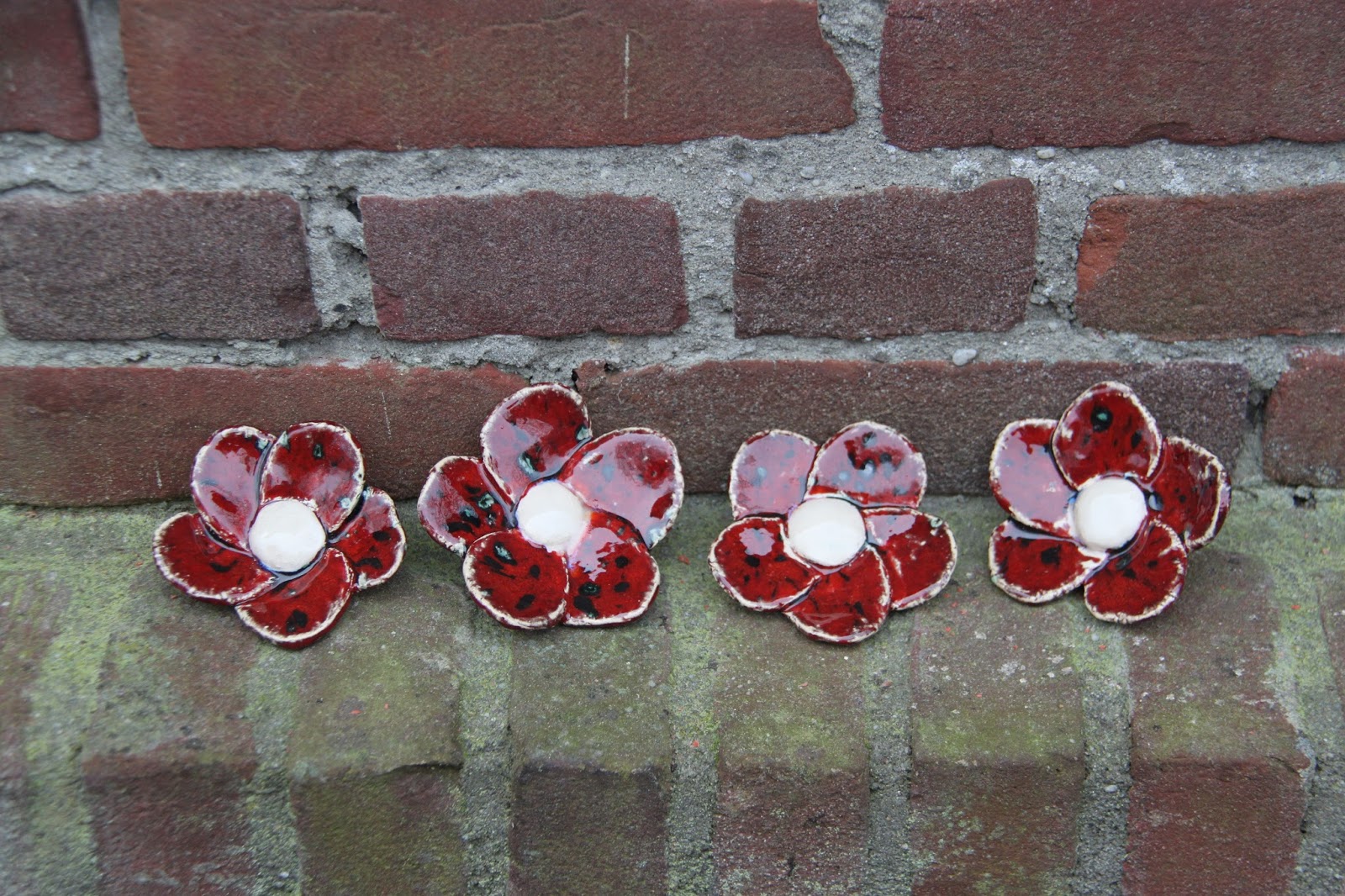 Atelier Soeff: Keramiek bloemen van Herma