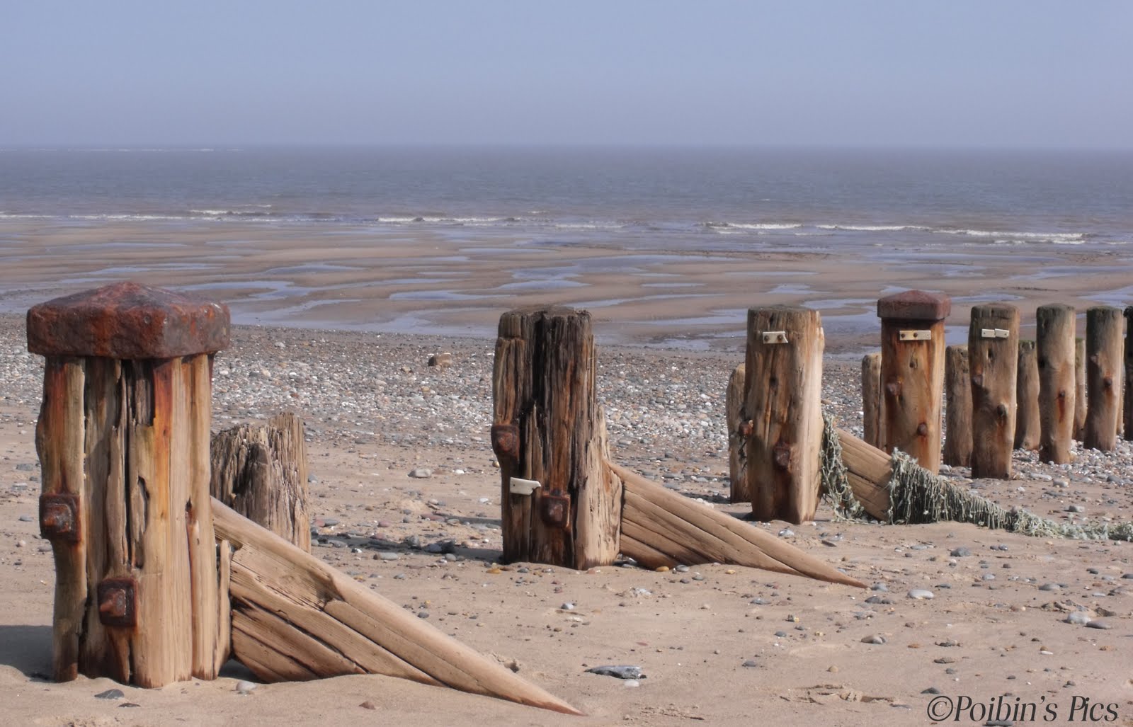 Poibin's Pics: Old Groynes at Spurn Point, East Yorkshire