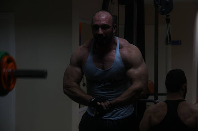 Muscle Lover: Turkish amateur bodybuilder Mahmut Şen