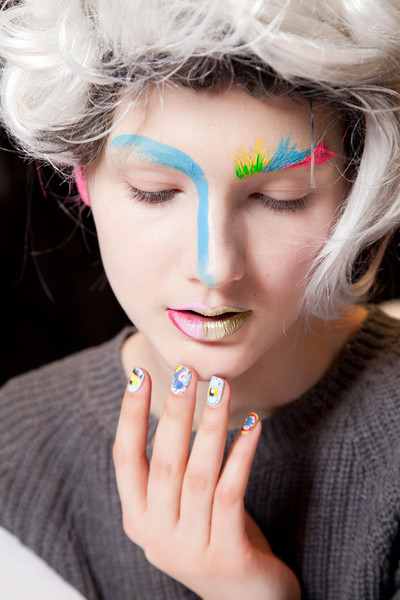 MY YAHAIRA: NEON POP Make Up