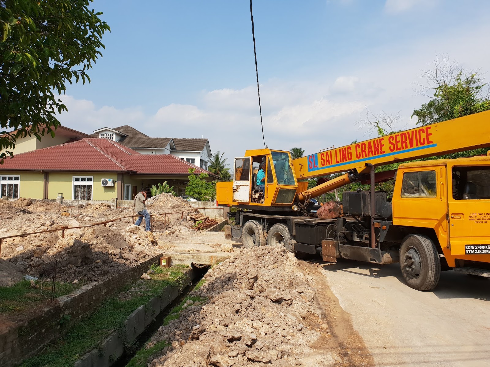 Pengalaman Membina Banglo Sendiri: Konkrit Footing dan Kambus Lubang