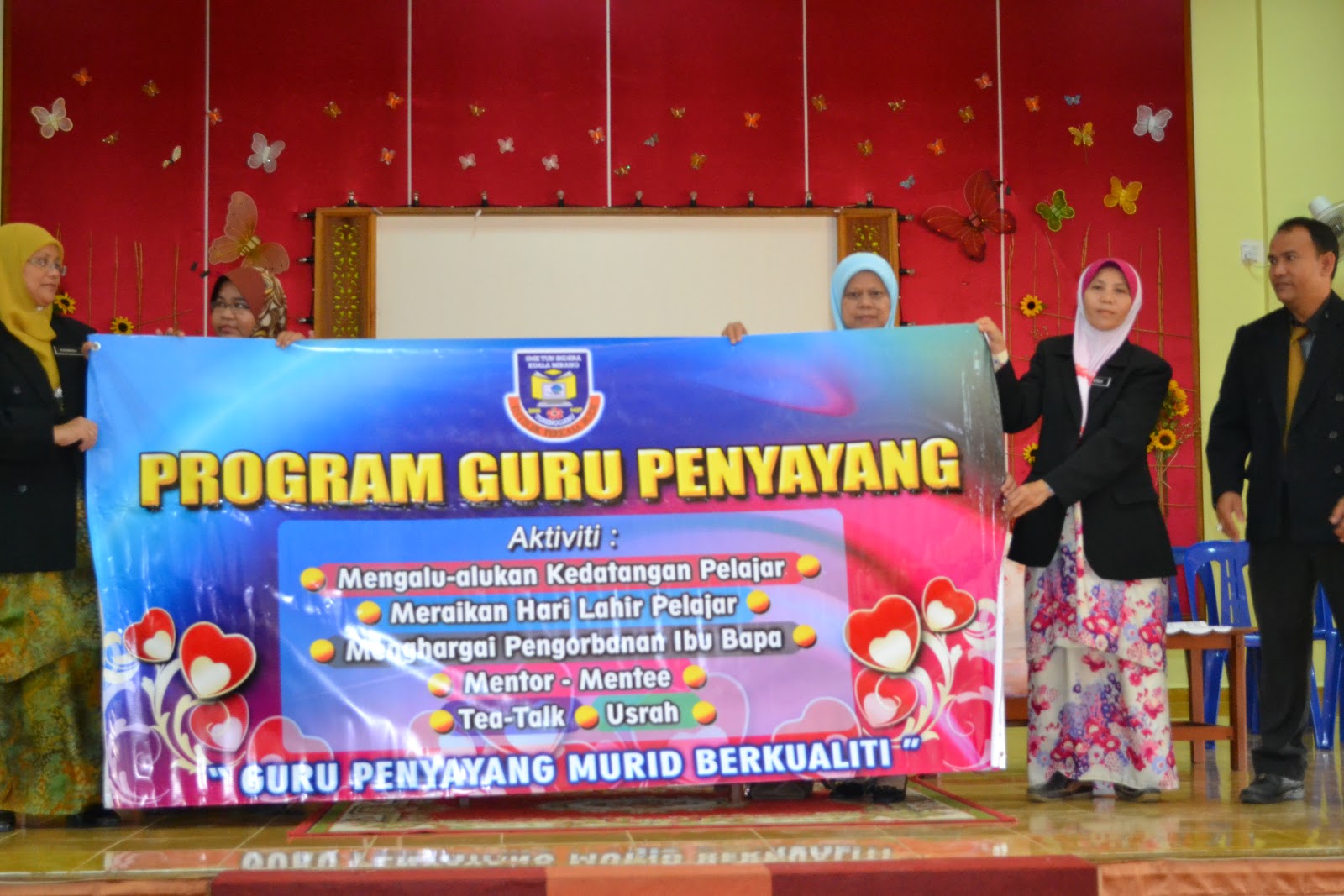 SEKOLAH MENENGAH KEBANGSAAN TUN INDERA: Pelancaran Program Guru Penyayang