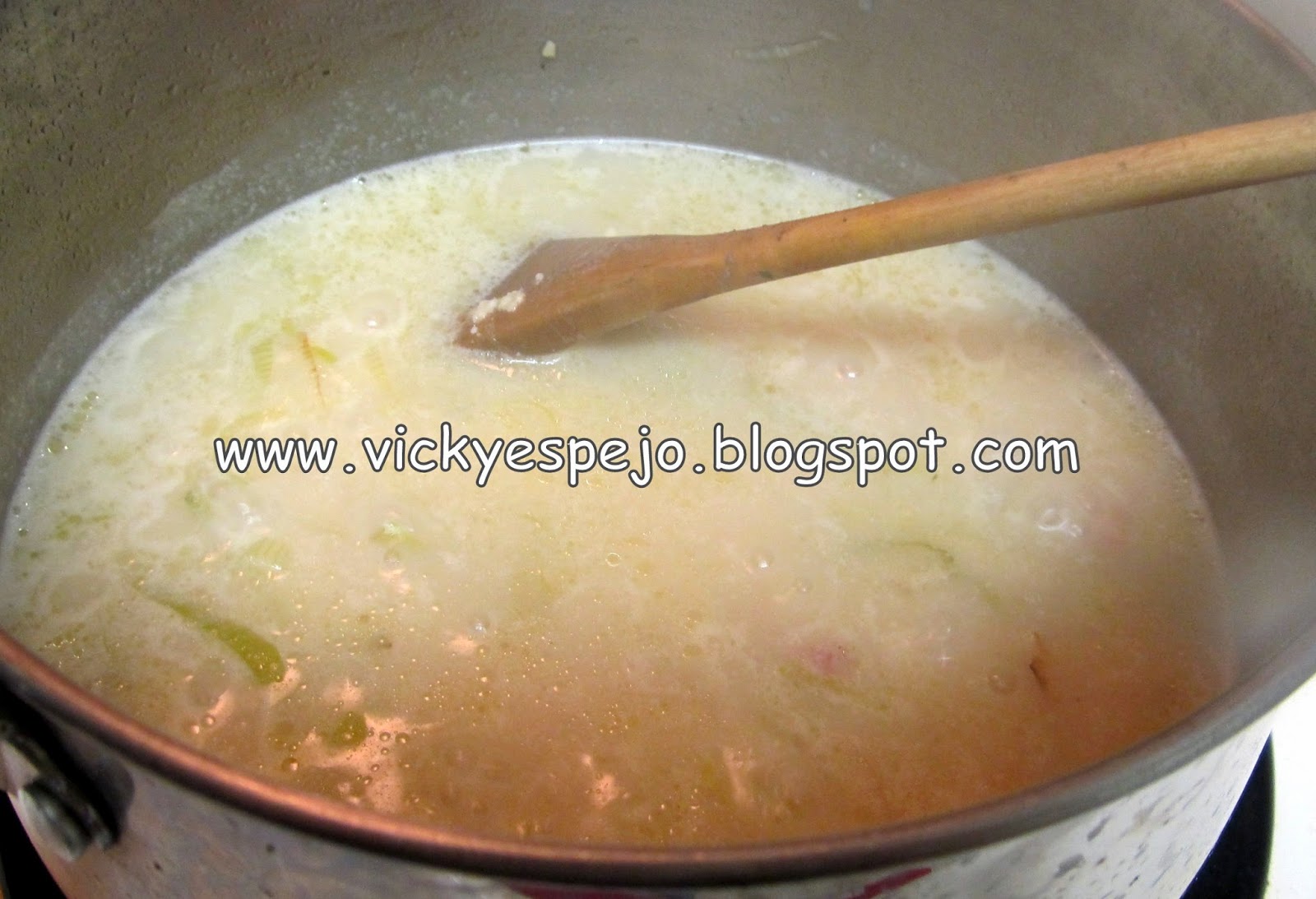 RECETAS E HISTORIAS DE FAMILIA: SOPA DE PORO