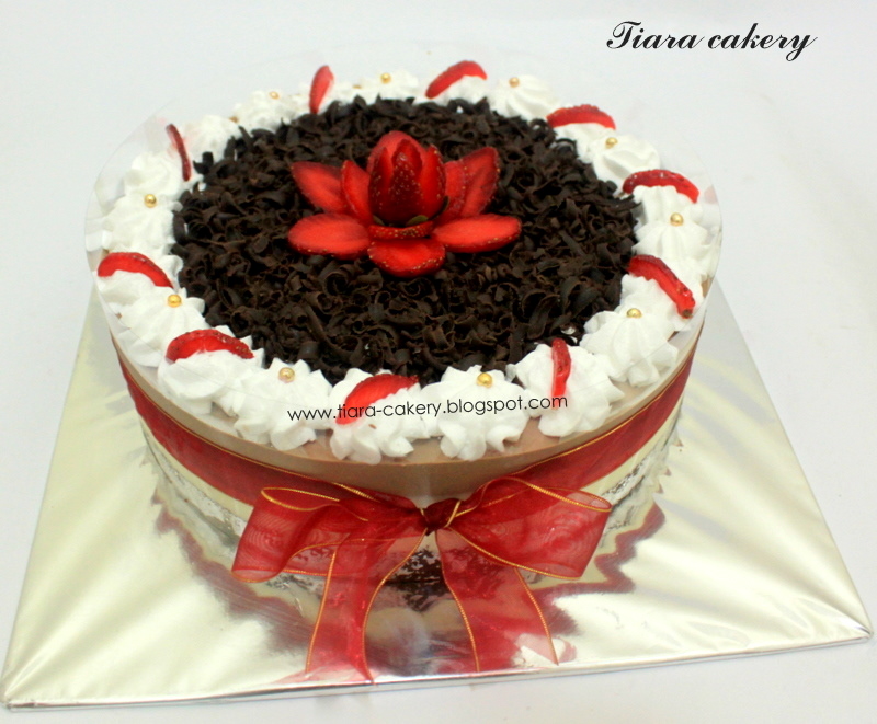 Tiara Cakery