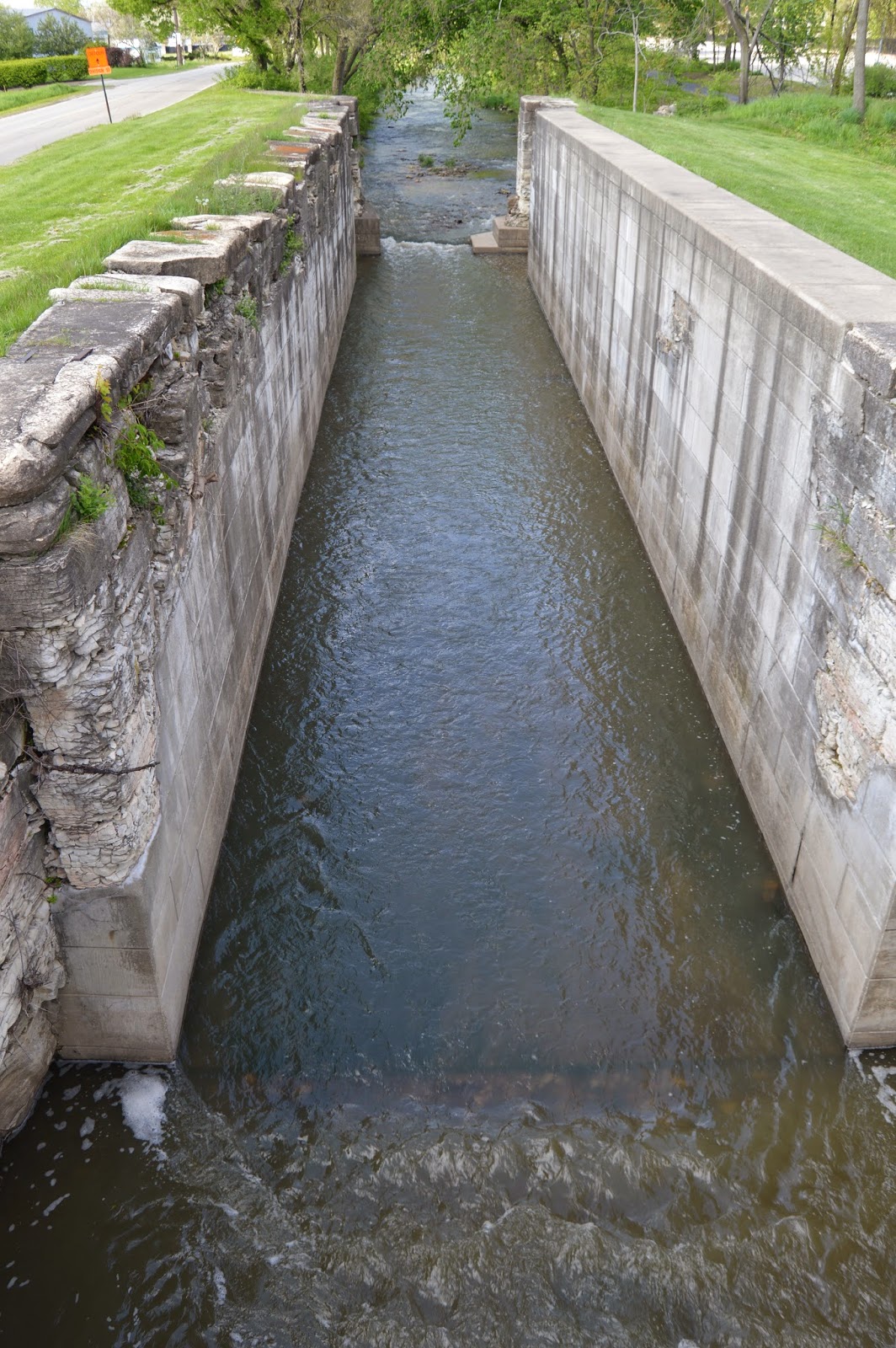 Industrial History: I&M Canal: Lock: #1