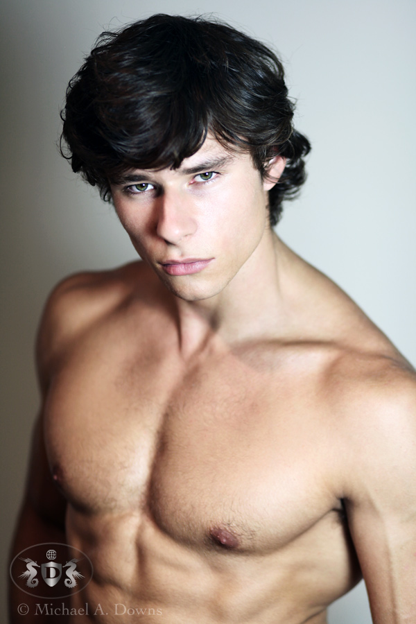 Profile of male fitness: Picture About Masculine Male Model Aaron Green