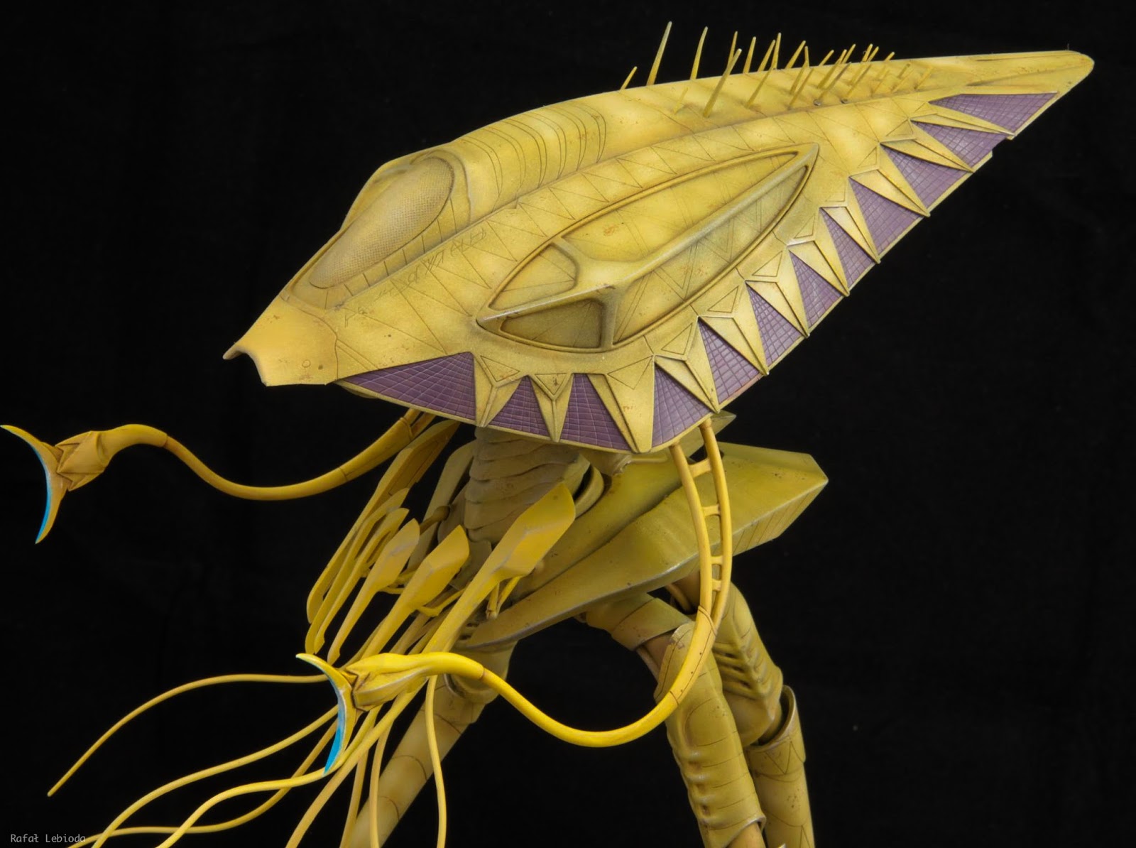 MODEL SECTOR: ALIEN TRIPOD ("War of the Worlds")