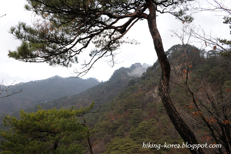 Hiking, Trekking, Local Tour in Korea: Obongsan (Obong mountain ...
