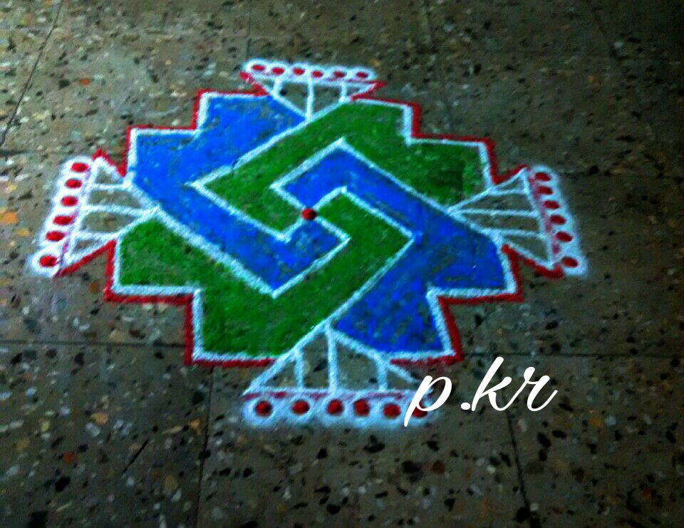 CHODAVARAMNET: LOTUS FLOWER POTS RANGOLI ART