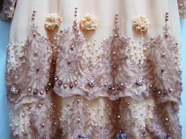 Baju Nikah Untuk Di Sewa: Baju Kurung Moden 2- Warna Peach + Bunga 3D