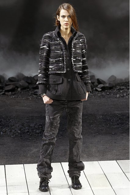 Sophia in fashionland: Chanel fall-winter 2011/12 ready-to-wear