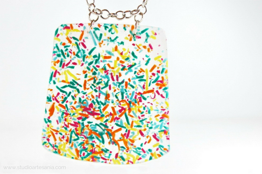 DIY Translucent and colorful polymer clay jewelry - STUDIO ARTESANIA