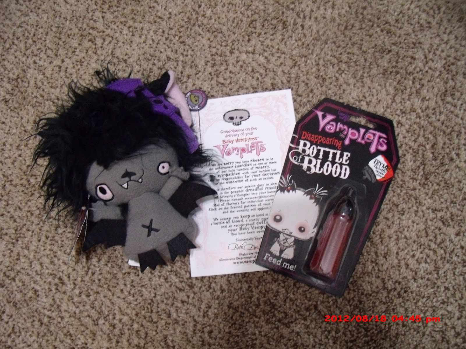 A Lucky Ladybug: Vamplets Hector the Vampyre Bat Baby Review