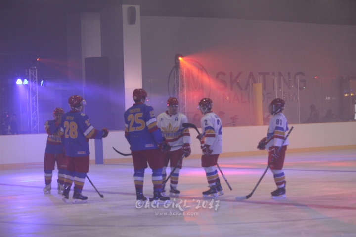 New Olympic-Size Ice Skating Rink Opens at SM Mall of Asia | Aci Girl