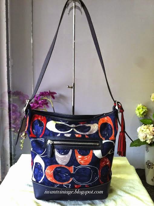 I Want Vintage | Vintage Designer Handbags: Coach 19946 Legacy Heritage ...