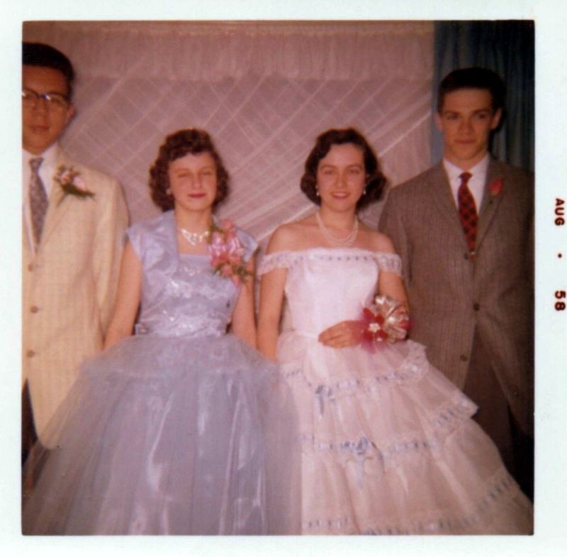 Glamorous Photos That Defined Prom Dresses Through the Years of the ...