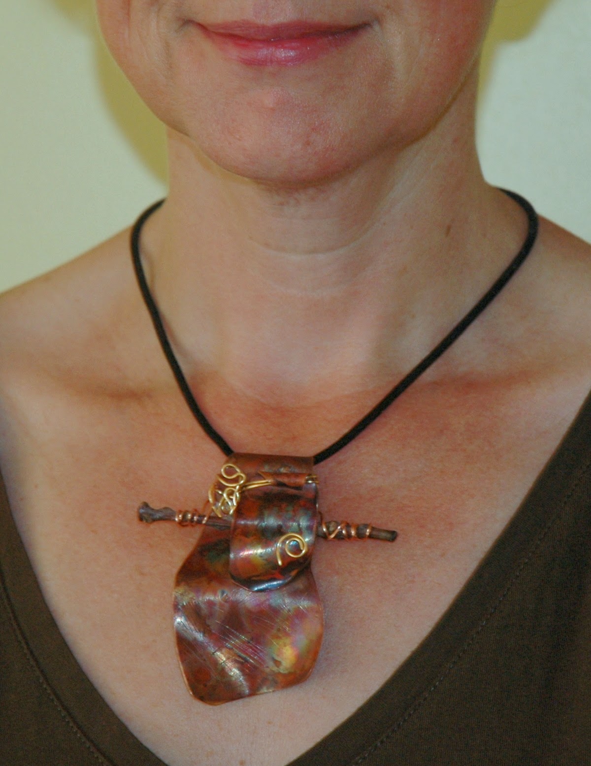 Alexandra Bruce - LifeUnseen: Contemporary Jewelry