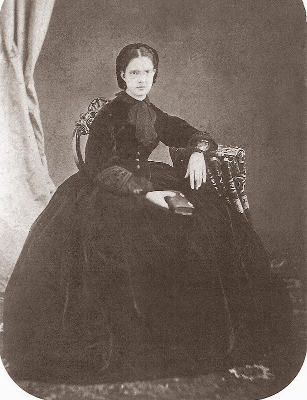 Maria's Royal Collection: Princess Maria Pia of Savoy, Queen of Portugal