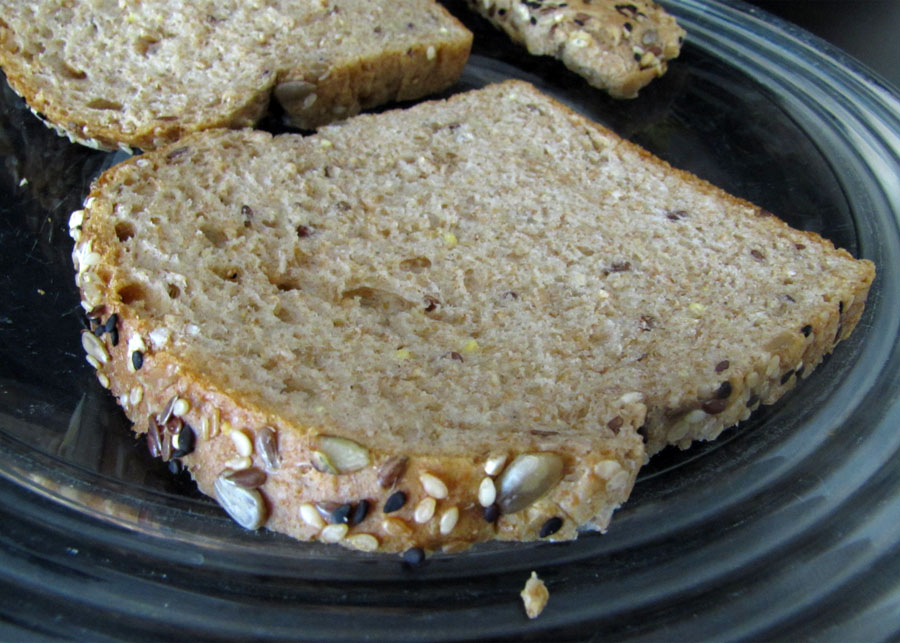 Smells Like Food in Here: Alpine Valley Breads Organic 21 Whole Grains