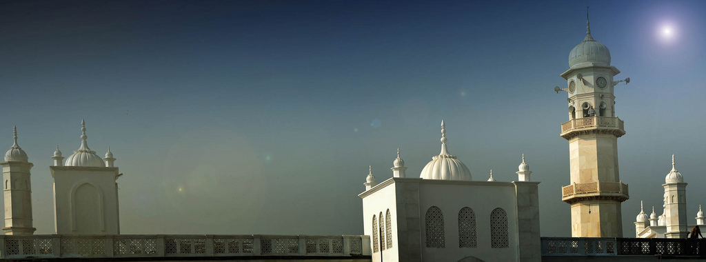 Ahmadiyya Mosques: Aqsa Mosque and Minaratul Massih - Qadian India
