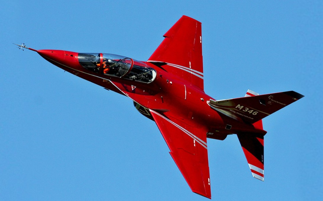 M-346 Master (wallpaper 1) aircraft photo gallery | AirSkyBuster